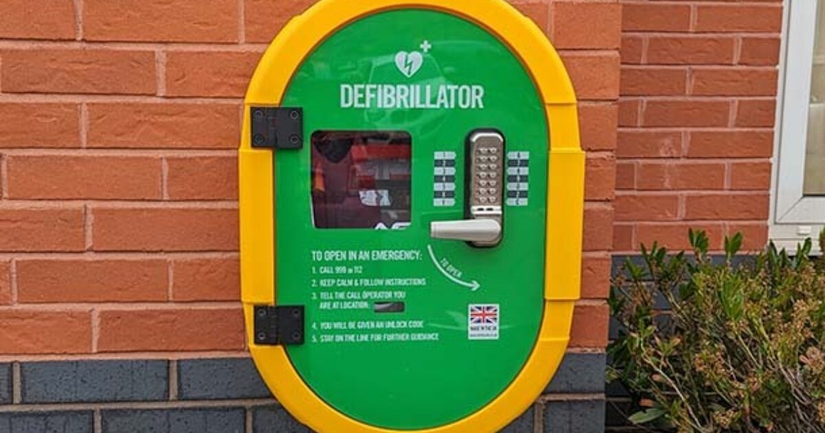 Defibrillator installed at Nicholsons Accountants - Active Lincolnshire